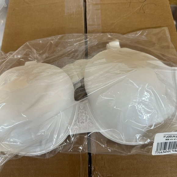 Vanity Fair | Intimates & Sleepwear | New Vanity Fair Beauty Back 2 ...